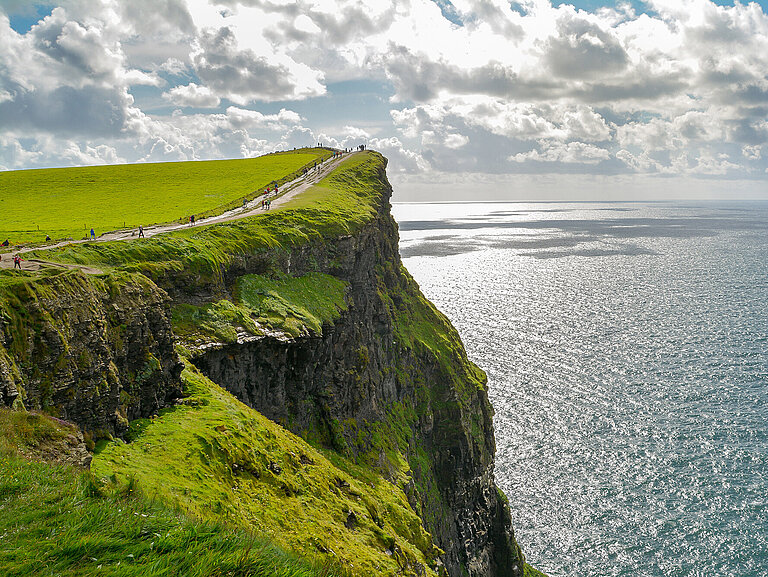 Irland bequem per Bus entdecken. Wolters Rundreisen